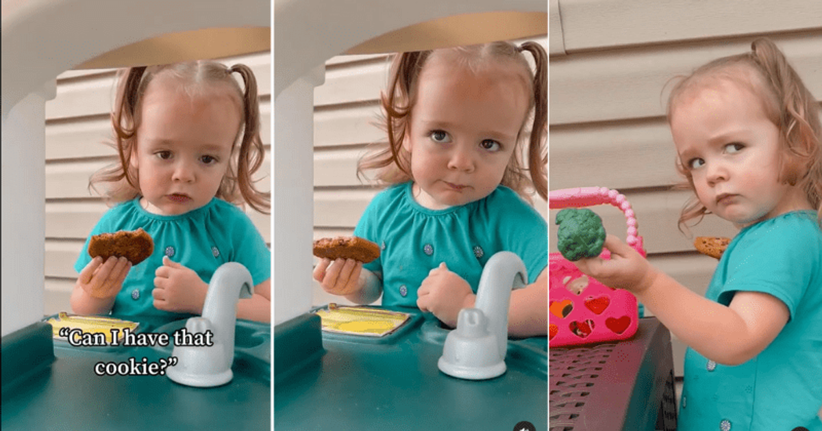 Adorable Little Girl Refuses to Serve Cookie to Her Mom at Play Diner ...